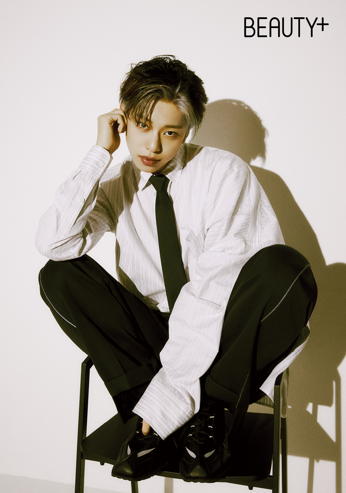 ktown4u.com : BEAUTY+ 2022.11 B Type (Front Cover : AB6IX / Back Cover : DKZ : Min Gyu, Jong ...